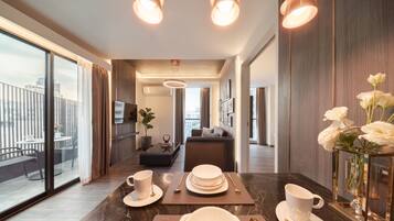 Suite Júnior | Sala de estar | Smart TV, Netflix, serviços de streaming