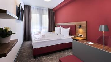 Quarto casal superior | 1 quarto, escrivaninha, Wi-Fi de cortesia