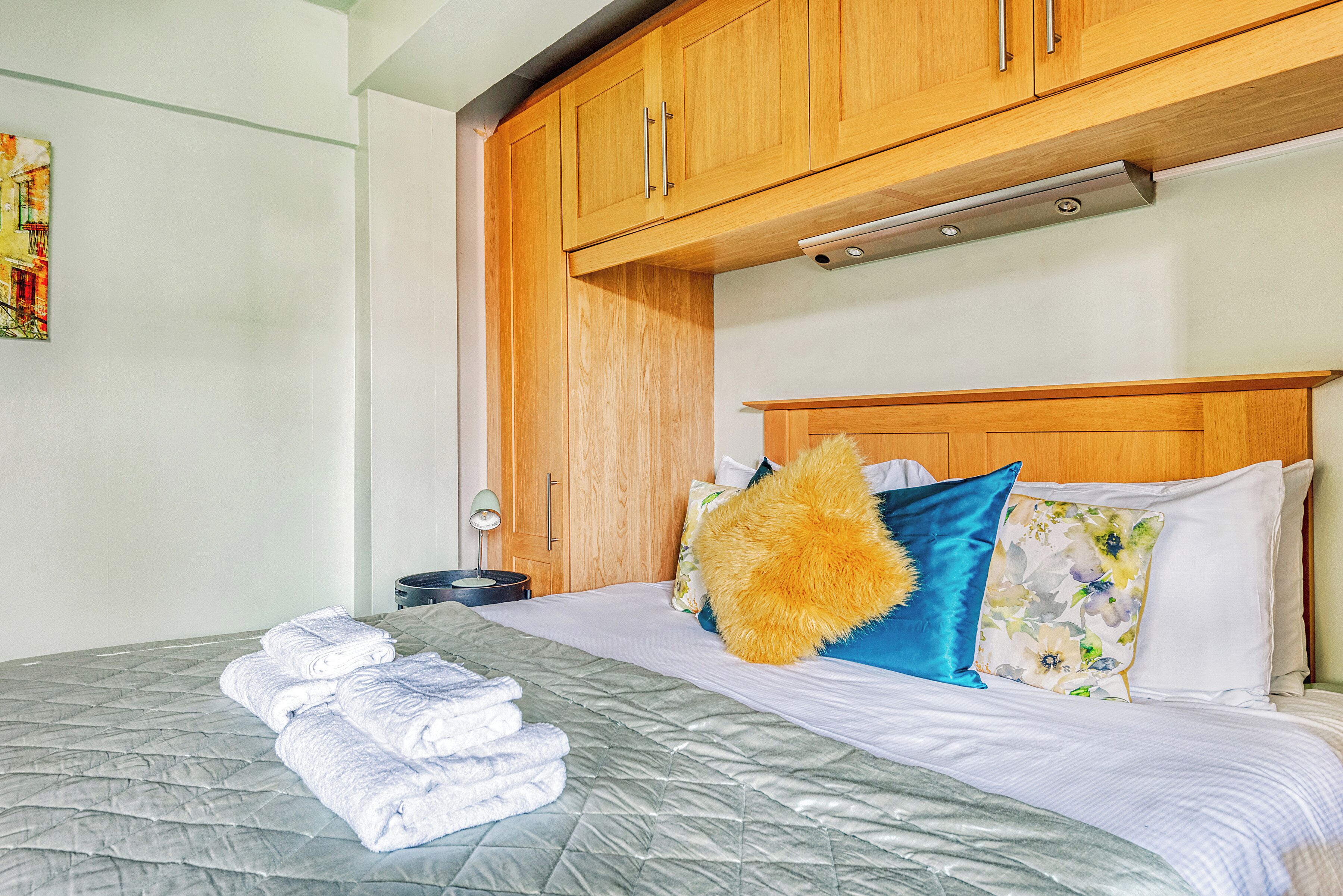 Apartamento (1 Bedroom) | 1 quarto, roupa de alta qualidade, secretária 