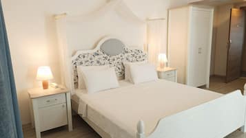 Quarto Duplo Deluxe | Roupa hipoalergénica, Wi-fi grátis, roupa de cama fornecida