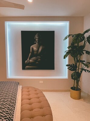 Quarto superluxo | Ferros/tábuas de passar roupa, Wi-Fi de cortesia, roupa de cama