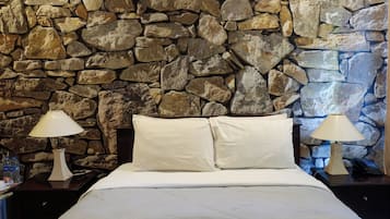 Quarto Superior | Minibar, cofre no quarto, secretária