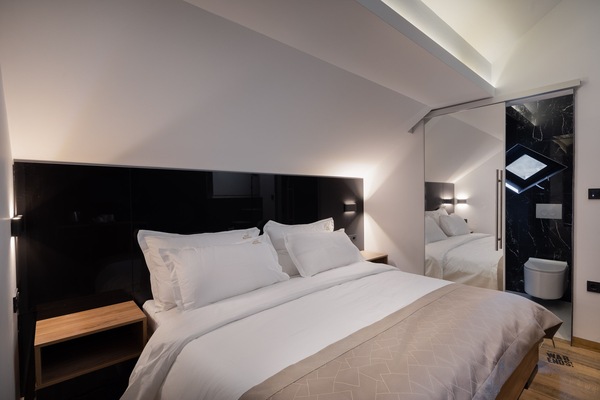 Quarto de Luxo, vários quartos, em frente ao mar | Roupa hipoalergénica, secretária, ferro/tábua de engomar, Wi-fi grátis