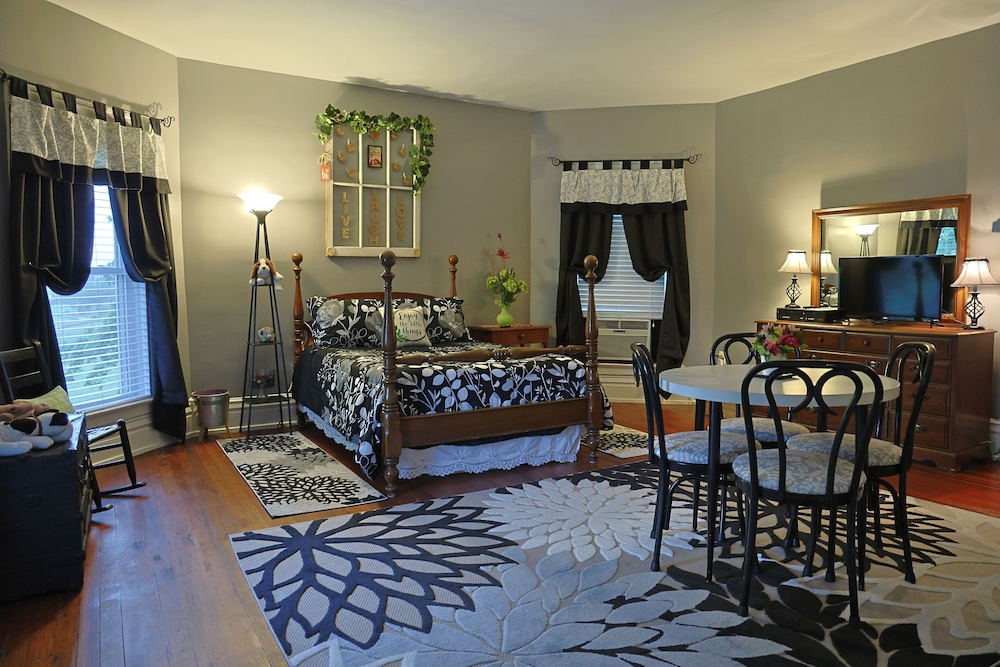 Farmhouse In The Country-perfect Place To Relax And Enjoy Family And Friends! - Kentucky