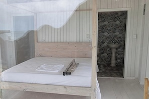 1 quarto, Wi-Fi de cortesia, roupa de cama