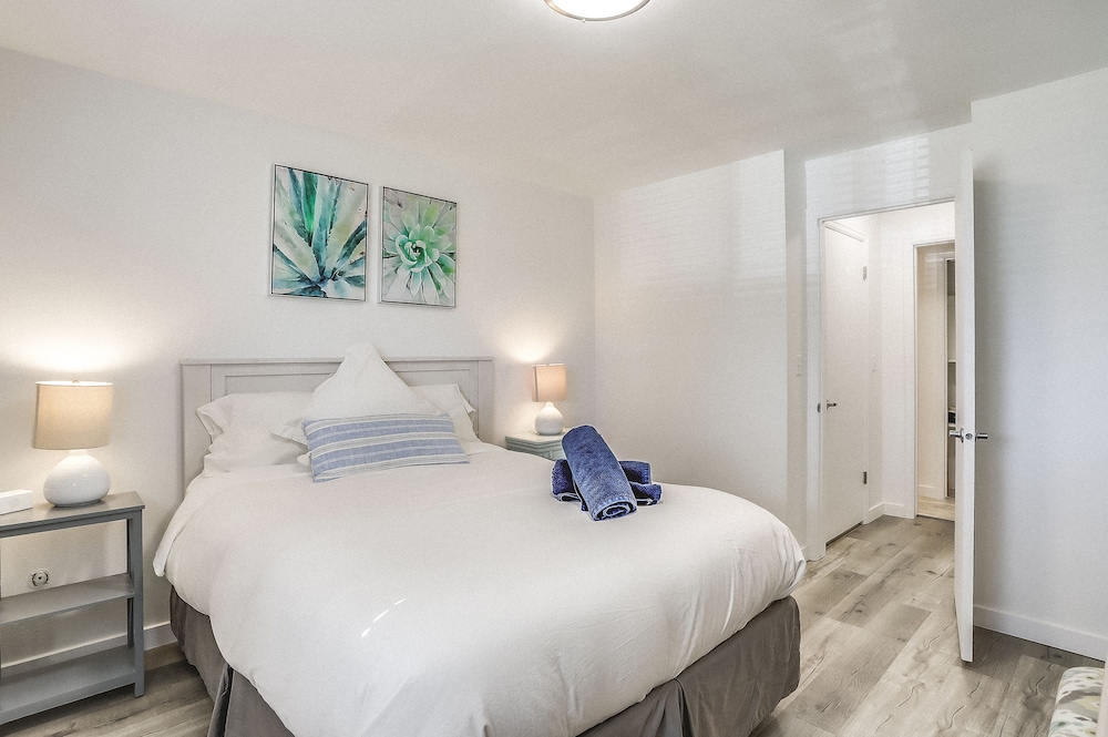 Stylish 1bd With Mountain Views + Pool - Boulder, CO