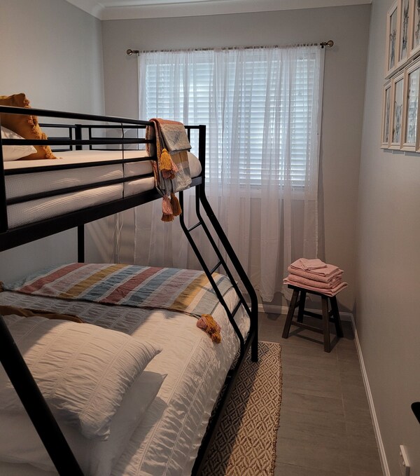 979 Cottage -Feed Animals, Pedal Cart Track, Creek - Coffs Harbour