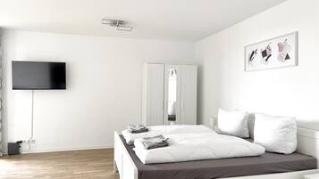 Estúdio Standard, 1 cama de casal | Roupa hipoalergénica, com mobília individualizada