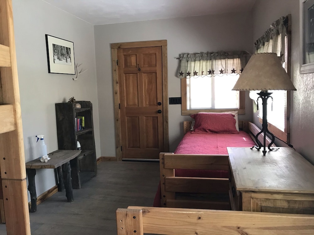 Rustic Montezuma Bunkhouse With Canyon Views. - Utah