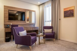 Suíte executiva, 1 cama King | Roupas de cama de algodão egípcio, roupas de cama premium