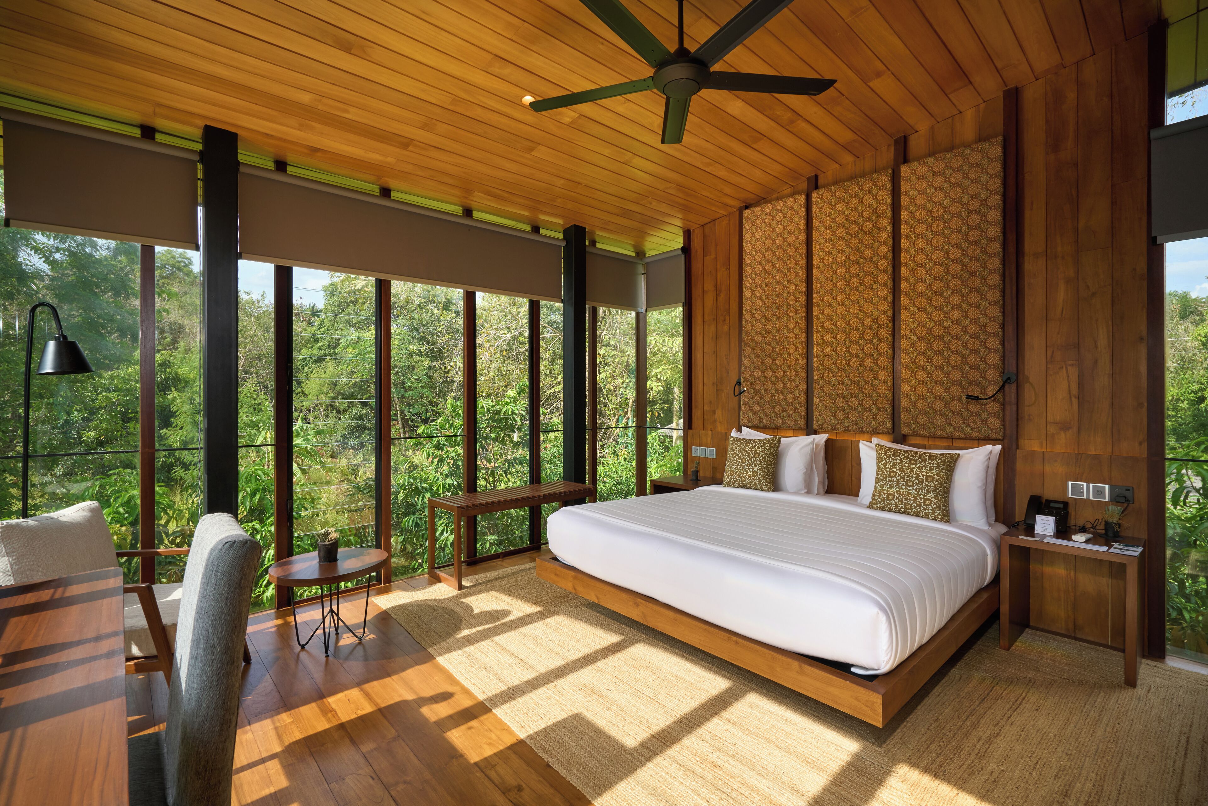 Quarto luxo | Roupas de cama premium, frigobar, cofres nos quartos