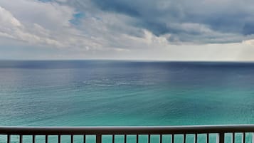 Na praia