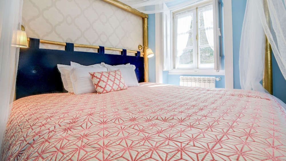 Luxa Charm House | Room 9 | Self Check-in Online - Estoril