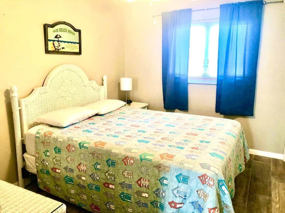 Melbourne Beach Beachfront, Oceanfront With A Nearly Secluded Beach Unit A - Melbourne, FL