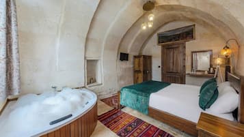 Quarto Deluxe, Vista para a cidade | Lençóis de algodão egípcio, roupa de alta qualidade