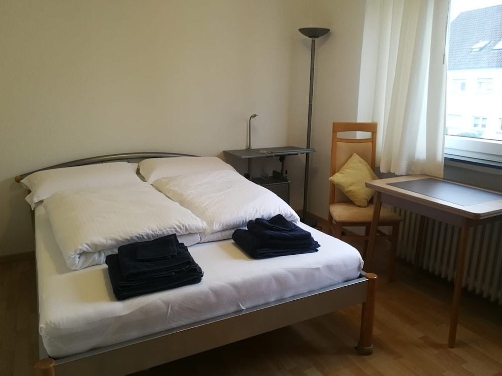 Villa Peony - Wohlfühl Vacation Home With Large South-facing Terrace - Offenbach