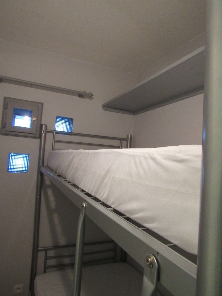 Studio Balcony Sleeps 4 - La Foux d