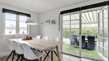 Casa, 3 quartos, vista para o jardim | Restaurantes