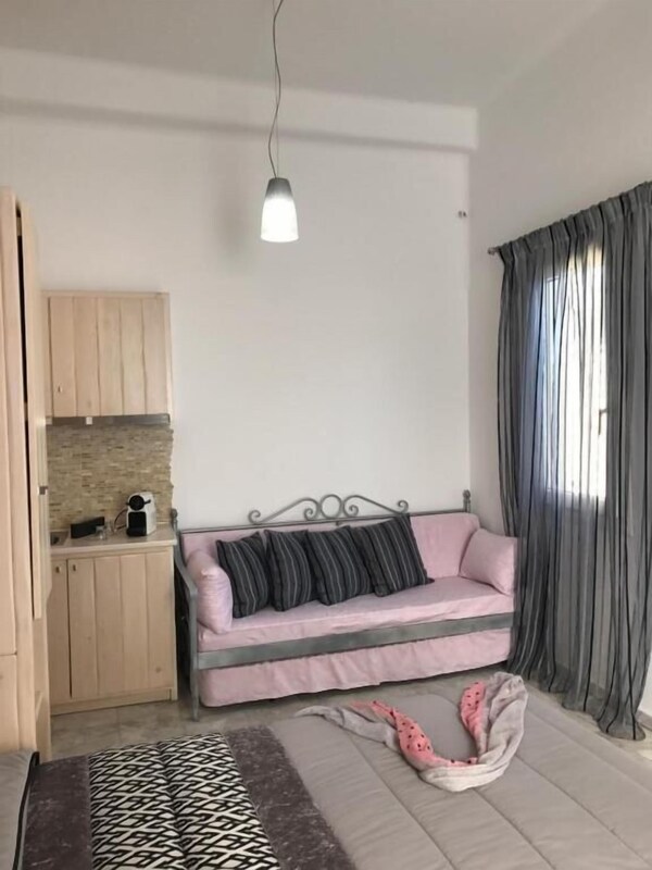 Starlight Luxury Studios - Mykonos