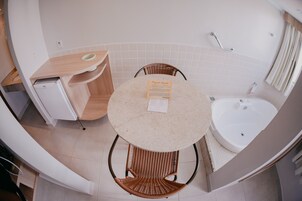 Quarto standard | Wi-Fi de cortesia, roupa de cama