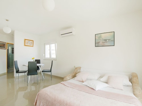 Holiday Home In Kakma With Private Pool - Biograd na Moru