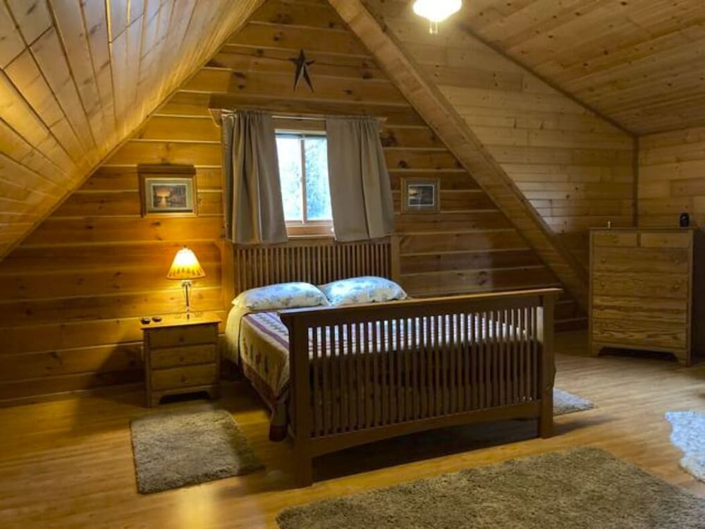 Comfy Cozy Log Cabin, Spectacular View. - Wisconsin