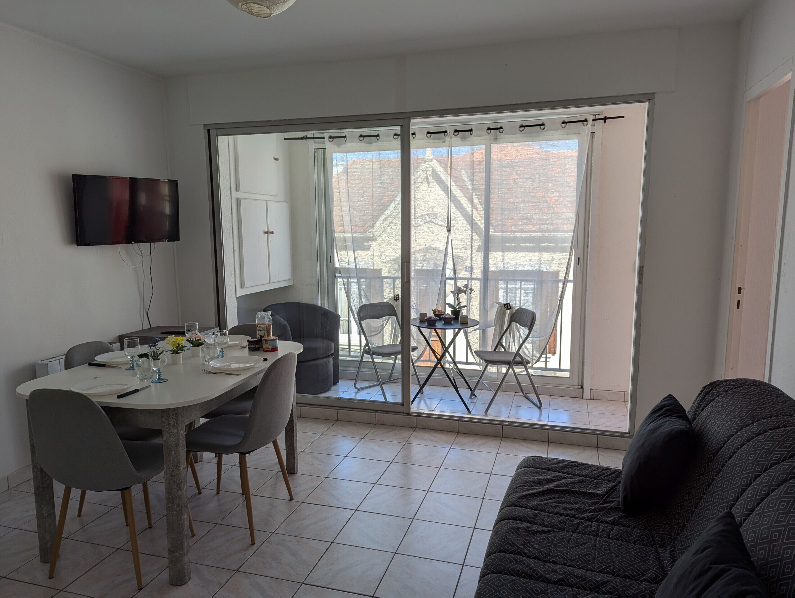 Sol-y-days Vidourle, A Quiet Area Close To The Beaches - Aigues-Mortes