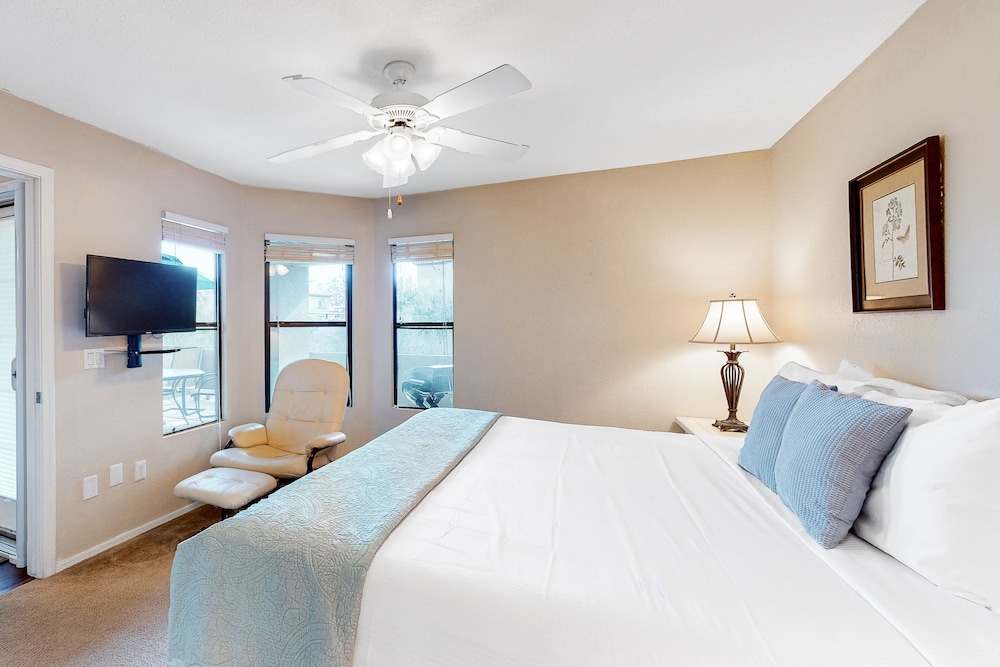 Ventana Canyon Gem With Pool, Hot Tub, Gym, Desk, And Free Wifi - Summerhaven, AZ