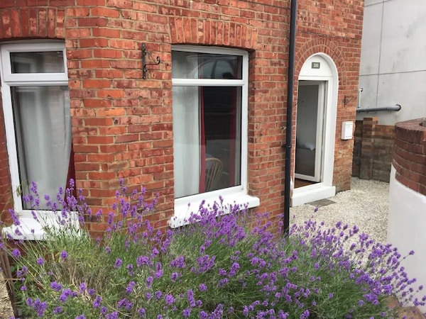 Spacious 5 Bed Victorian House - Beach 2 Miles - Bournemouth