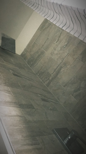 Cozy Modern Home W/fenced Backyard (Pet Friendly) - Cherry Hill, NJ