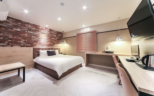 Tongyeong Hotel Vole - 무전동