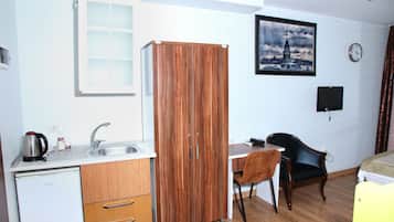 Quarto luxo, 2 quartos | 2 quartos, roupas de cama premium, frigobar, escrivaninha
