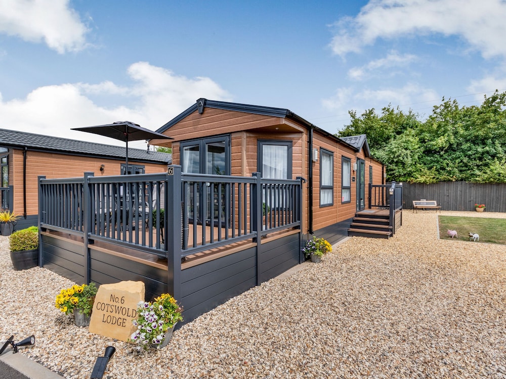 The Cotswold Holiday Lodge - Broadway