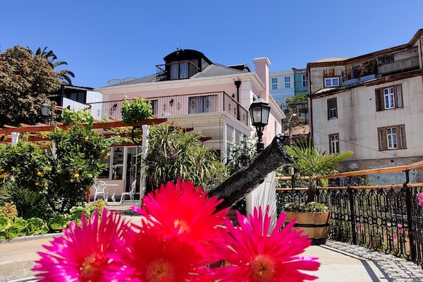 Fachada da propriedade