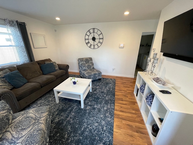 Charming Home In Quiet Neighborhood - 털리도