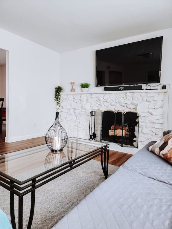 Beautiful And Cozy 4-br Residential Home!!! - Ventura