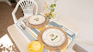 Café da manhã com buffet grátis todos os dias