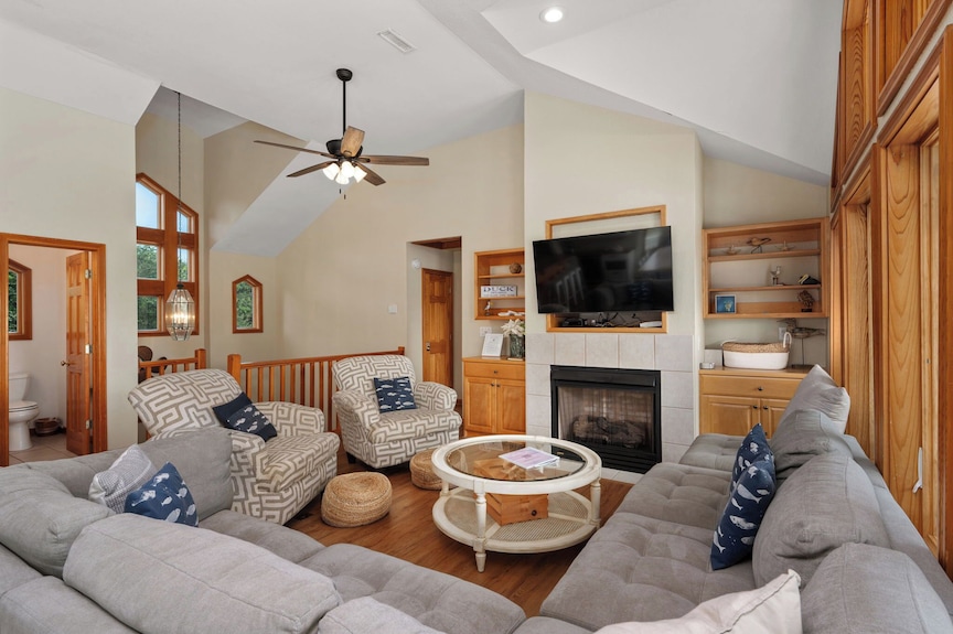 Z's By The Sea: Private Pool | Hot Tub | Rec Room - Duck, NC