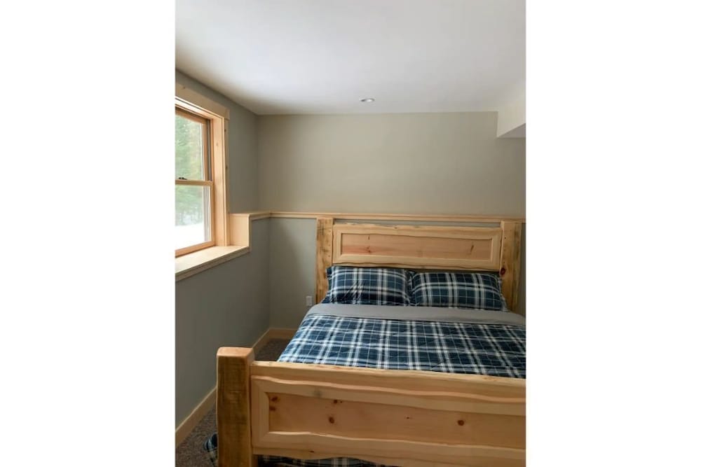 4bdrm Chalet-close To Downtown & Outdoor Adventure - Maine