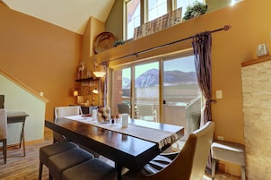 Apartamento em Condomínio Fechado, 2 quartos | Restaurantes