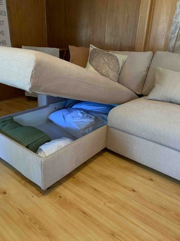 Escape To Your Cozy Retreat Near Angeles Forest - Mountain High Resort, CA