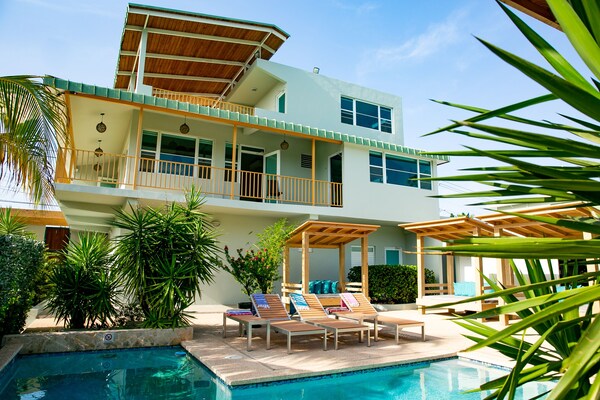 Numero Uno Piñones Short Term Rental - Puerto Rico