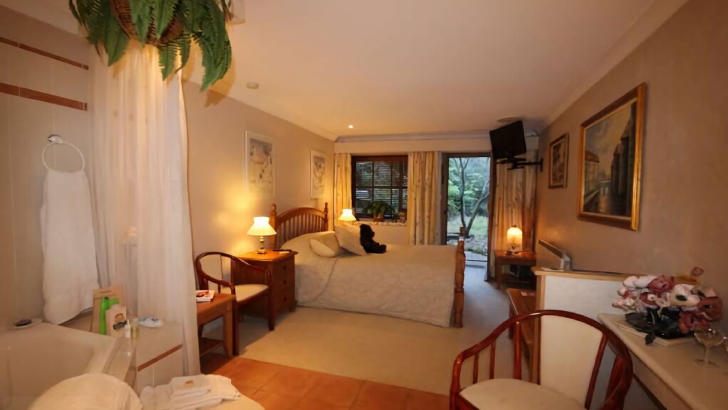 Kalimna Spa Room | Close To The Village Of Blackheath With Free Continental Breakfast - Blackheath, NSW, Australia