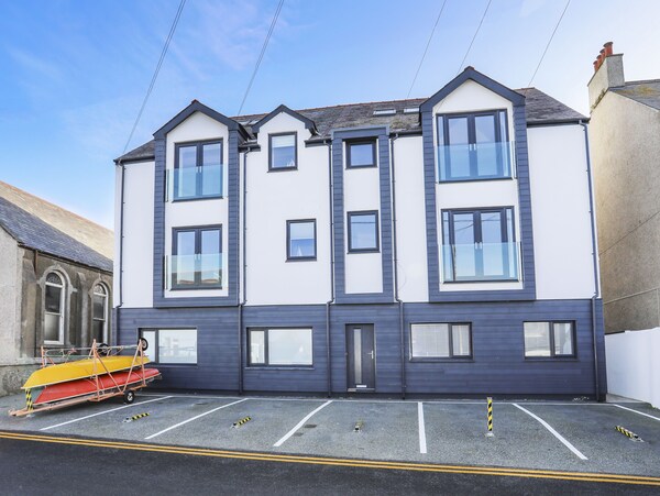 Brig-y-don 4 - Rhosneigr