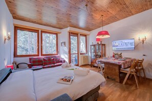 Apartamento Familiar, 1 quarto (Il Nido Nella Pineta) | Vista do quarto