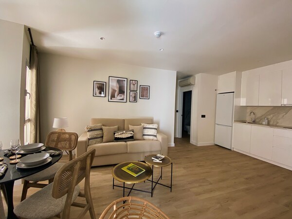 Apartamentos Málaga Premium - Calle San Telmo Thyssen Museum - Málaga