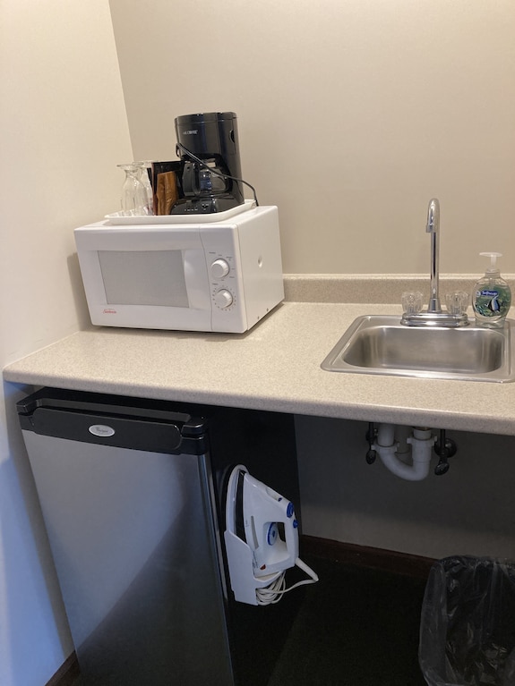 Hotel Pratt- Cooperstown, Ny- Baseball Central- Downtown- - Cooperstown, NY