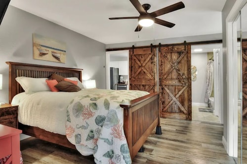 Comfortable Lakeland Cottage Retreat - Lakeland, FL