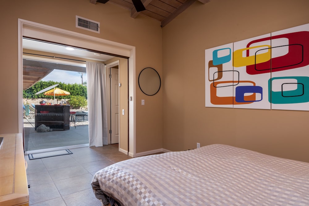 Fully Furnished Midcentury Home, 3 Bd/den, Views, Best So Pd Location - Palm Desert, CA