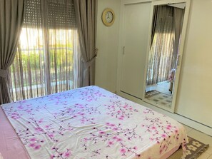 Apartamento, 2 quartos, fumadores, varanda | 3 quartos, Wi-fi 